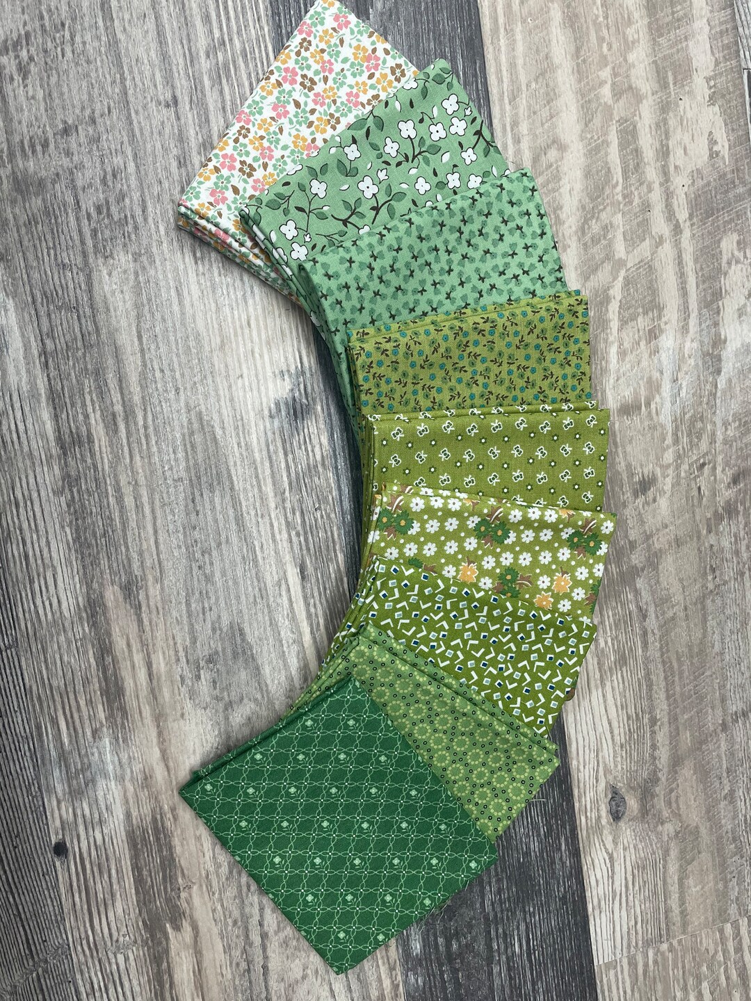 Lori Holt Green 9 Piece Hand Curated Hometown Fabric Bundles - Etsy