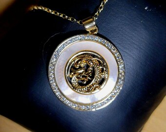 Freshwater Pearl and Mother of Pearl Pendant Necklace - Etsy