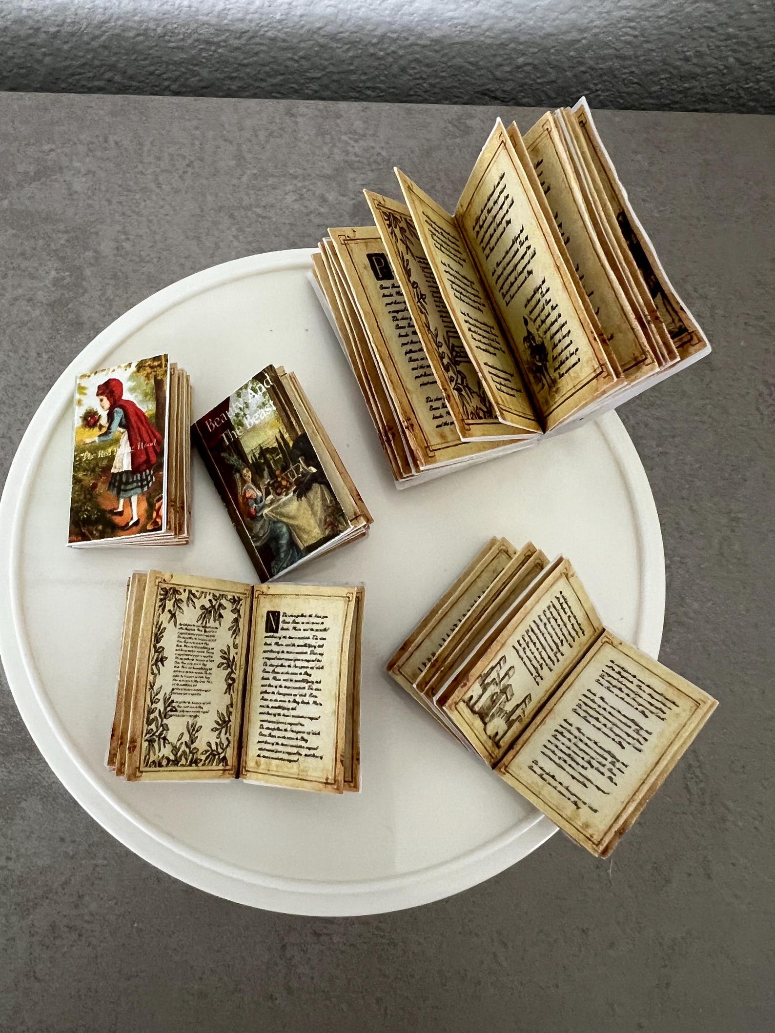 CHILDREN'S BOOKS - A Set of 12 Printable Children's Miniature Book ...