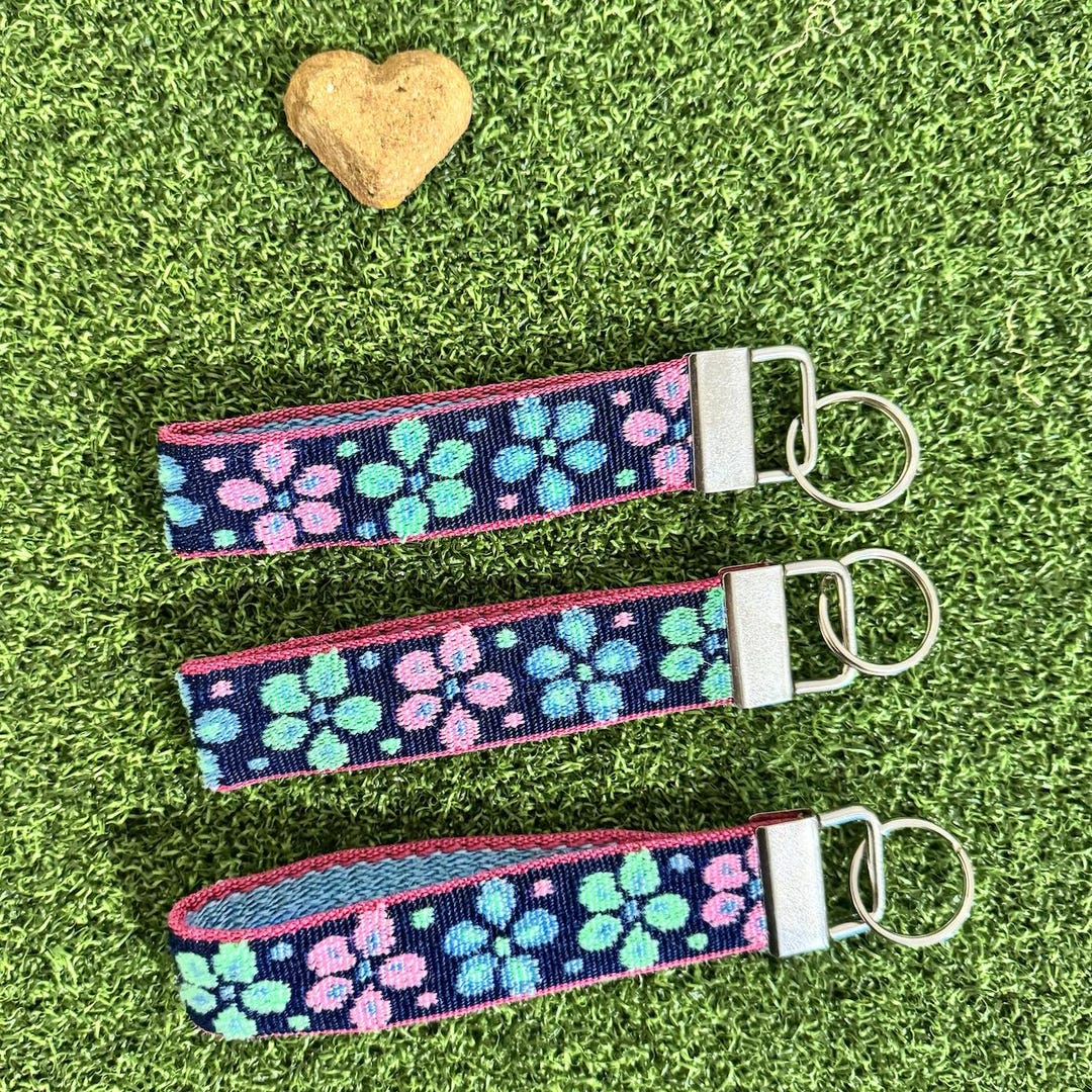 Custom Pet Collar Keychain: Repurposed Dog Collar Memorial Keepsake ...
