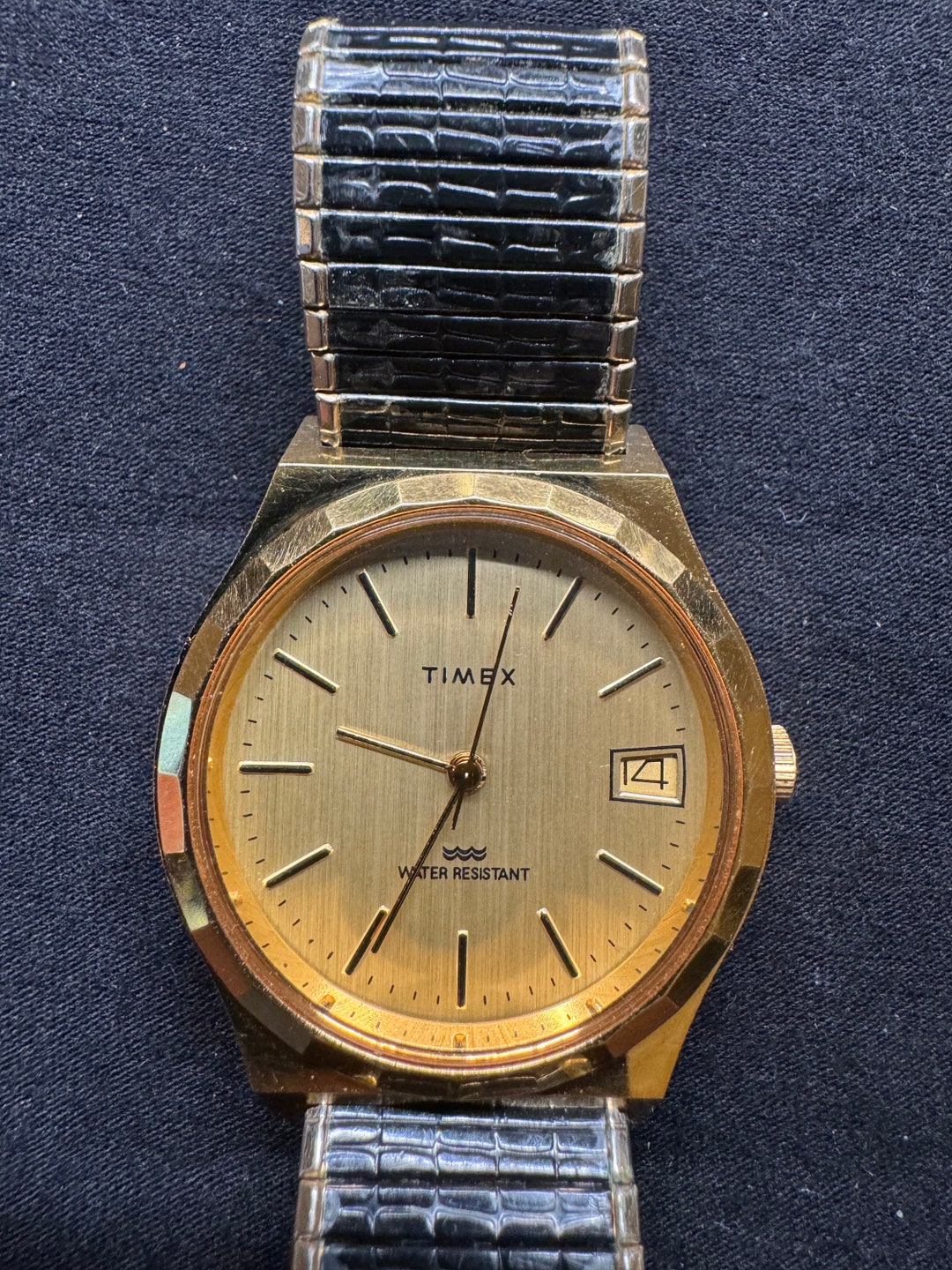 Men’s Vintage Timex 1982 Marlin Wave Watch With Rare Scalloped Bezel - Etsy