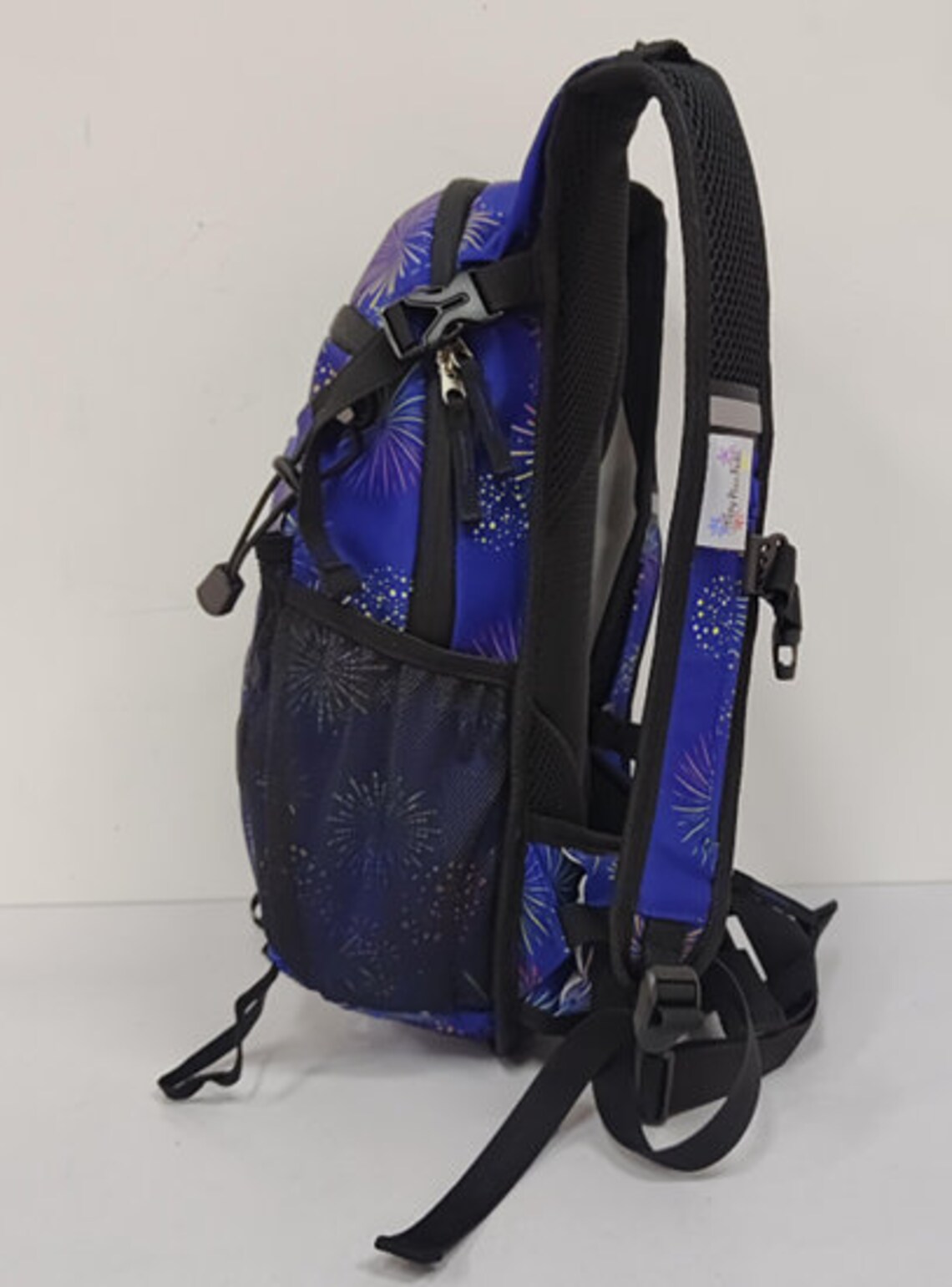 Hydration Backpack 2L - Castle Fireworks - Etsy