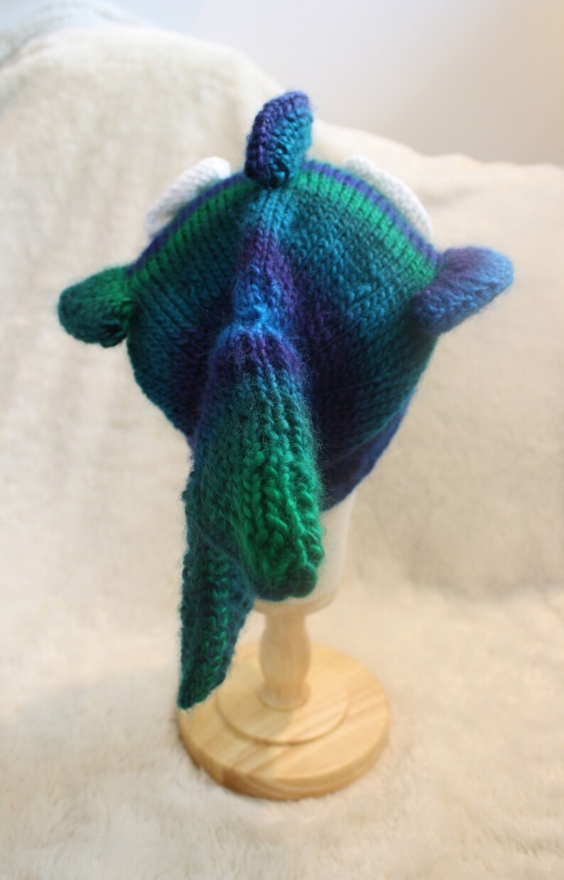 Hand Knit Fish Hat: Silly Acrylic Winter Beanie, Kids Novelty Gift - Etsy