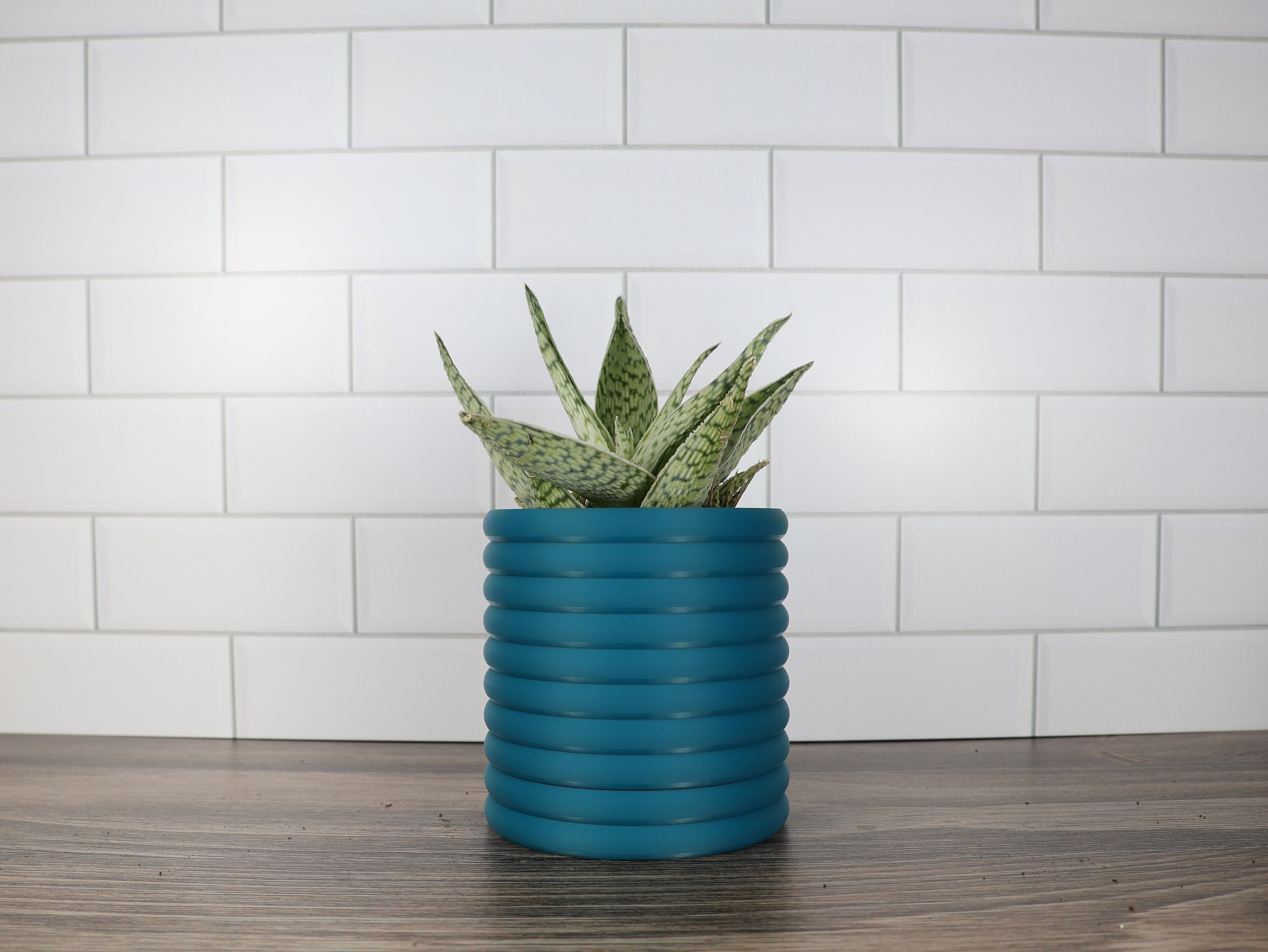 The Poppy Planter With Hidden Drip Tray in Tidal Pond Round Poppy ...