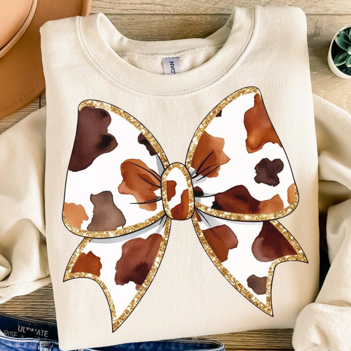 Cow Print Bow PNG: Gold Glitter Highland Cow Pattern (digital Download ...