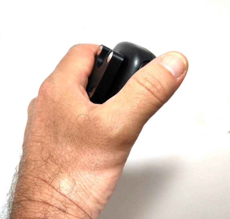 Double Magnet Mic Clip for Yaesu Mics - Clips on the Mic, Sticks the ...