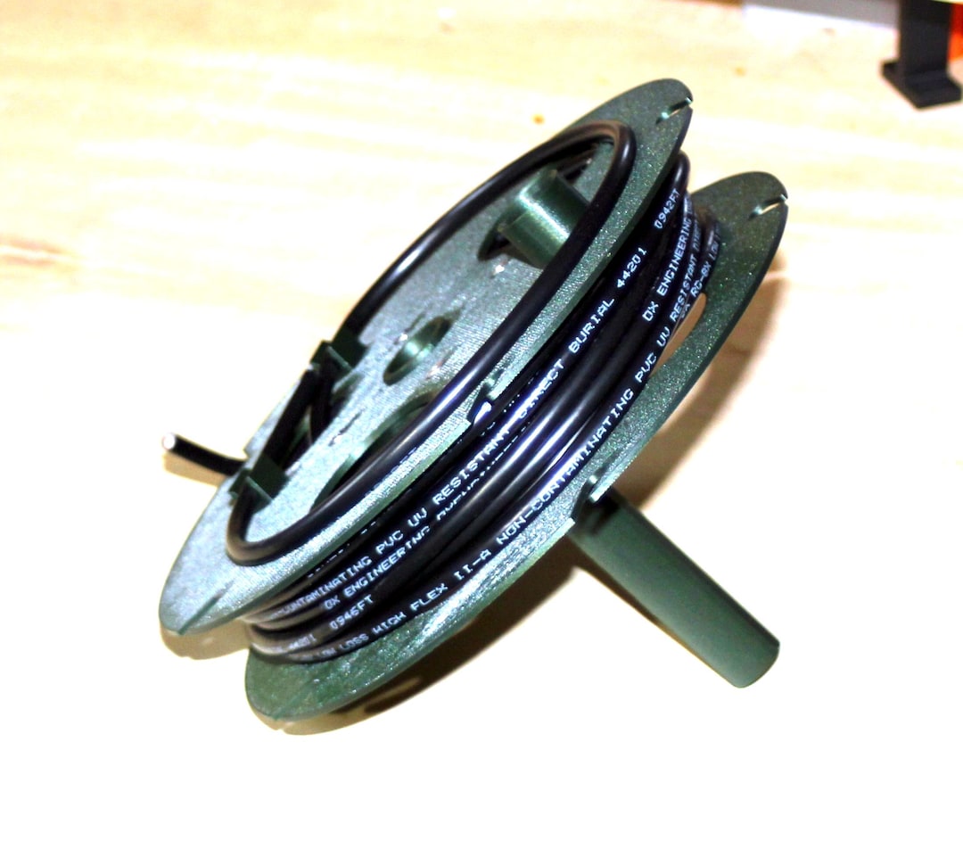 RG-8X Coax Winder Reel for Field Use (8" Diameter, up to 70 Feet of ...