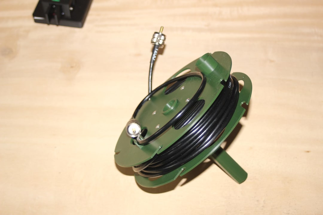 RG-8X Coax Winder Reel for Field Use (7" Diameter, up to 45 Feet ...