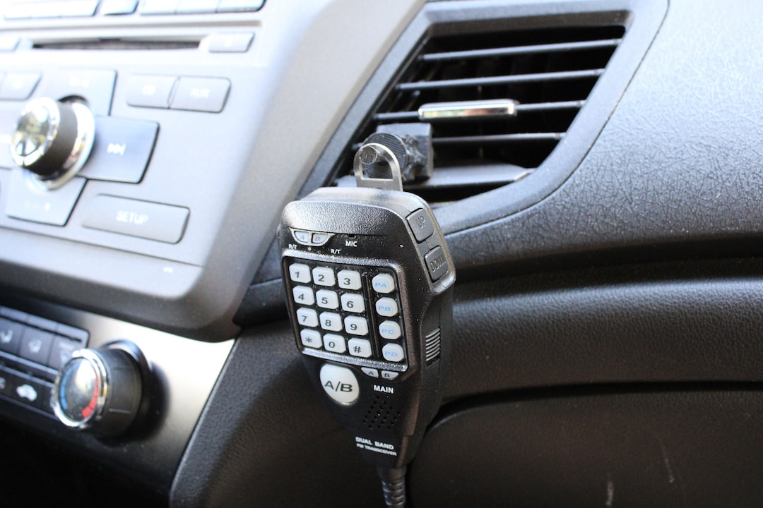 Air Vent Peg-style Microphone Clip for Anytone, Retevis, Icom Mics That ...