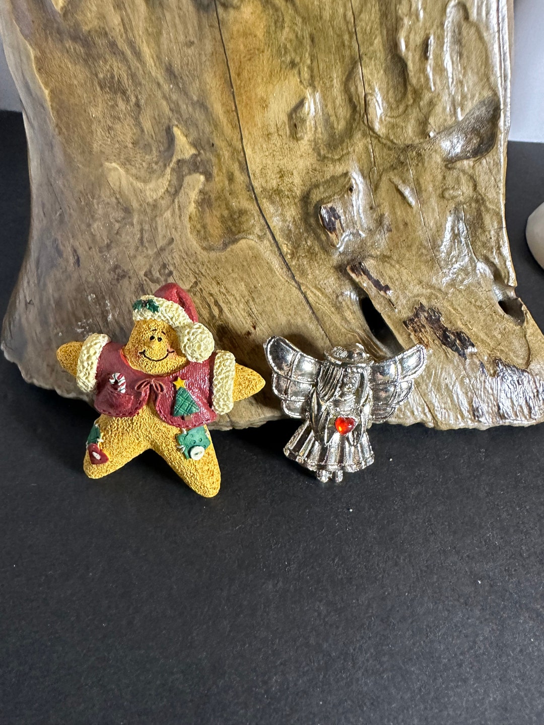 Vintage Holiday Pin - Etsy