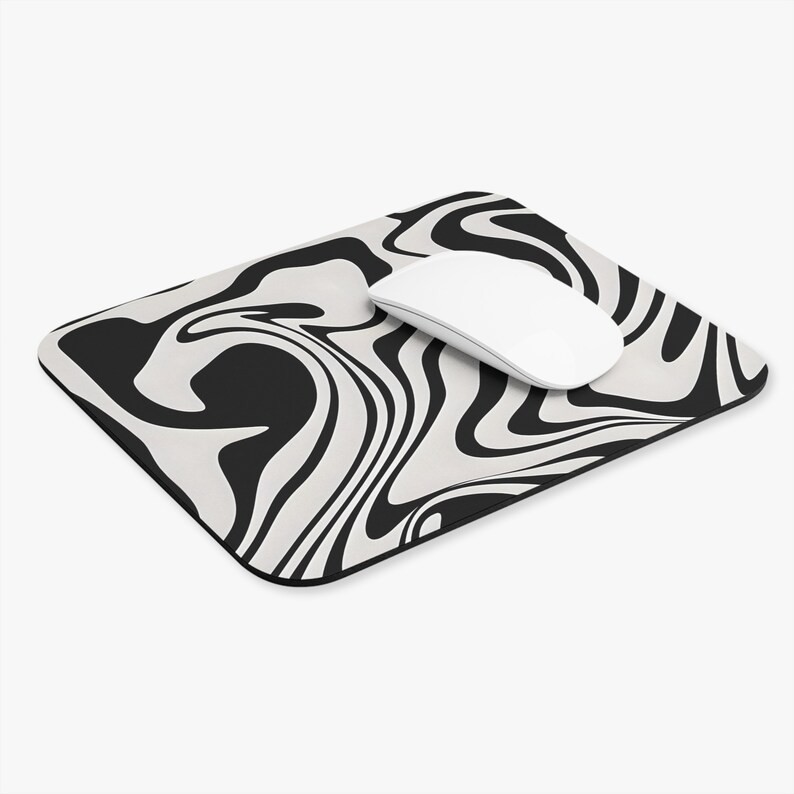 Black and White Wavy Pattern Mousepad | Line Mousepad | Gaming Mousepad ...