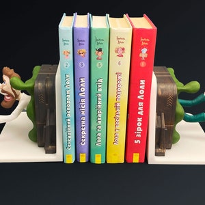 Bookend 'portal Professor' - Fantasy Book Nook | Book Holder ...