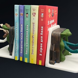 Bookend 'portal Professor' - Fantasy Book Nook | Book Holder ...