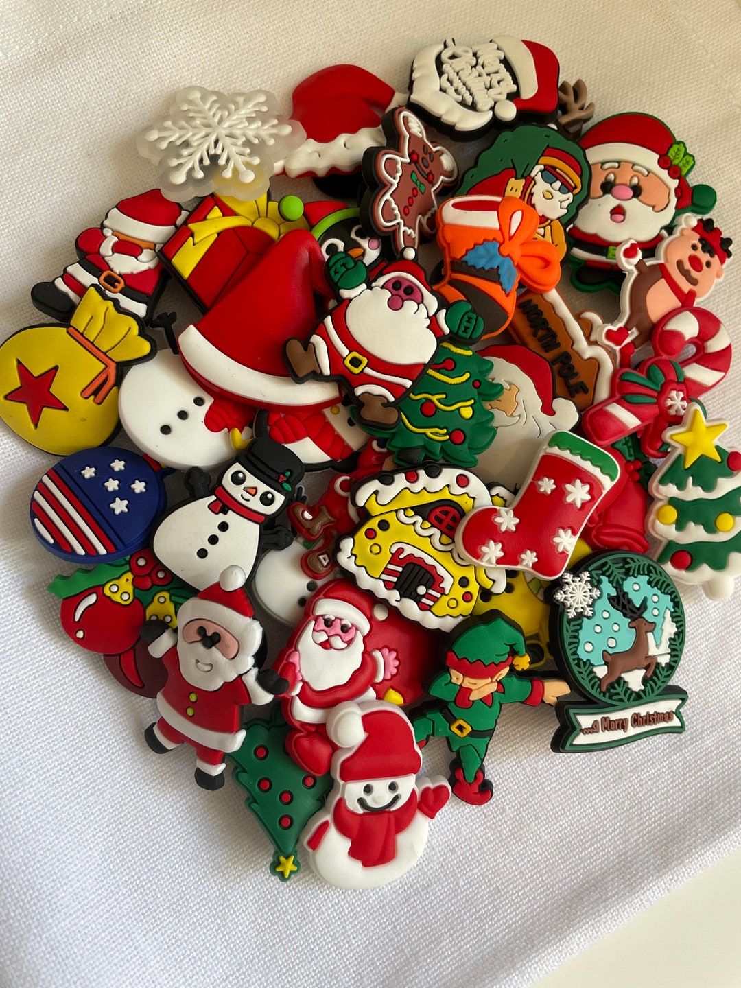 Christmas Croc Charms Santa Stocking Tree Presents Snowman Decorations ...