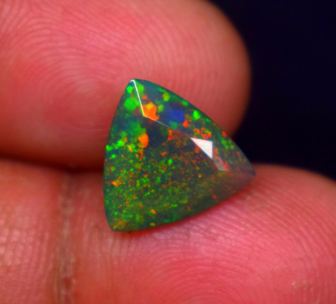 Natural Ethiopian Opal Faceted 1.7 Carat Triangle Shape Opal Gemstone ...