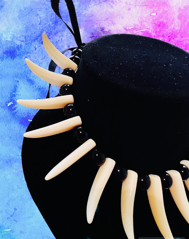 Ula Nifo Black Polynesian Ula Lei for Men Women Children for Halloween ...