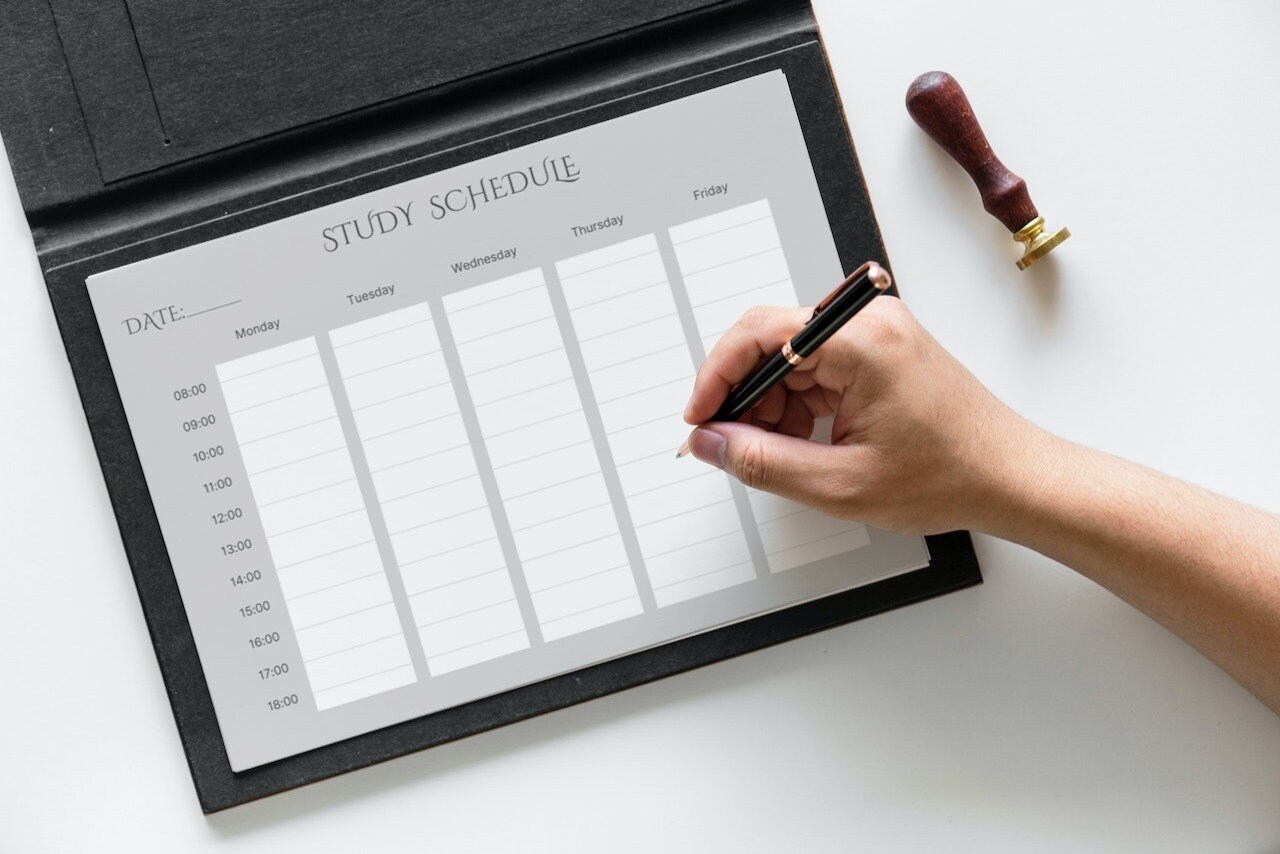 Minimalist Revision Timetable Printable Set, Hourly Agenda, Weekly ...