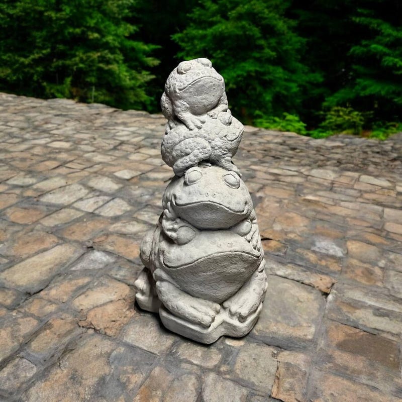 Concrete Toad - Etsy