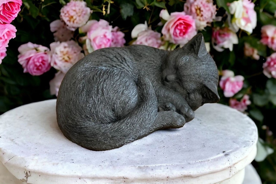 Crouching Cat Memorial Statue Black Cat Garden Figure Concrete Kitten ...