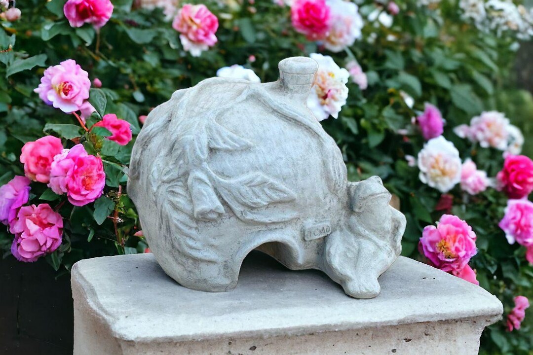 Concrete Toad House Statue Massive Toad House Sculpture Frog Figure ...
