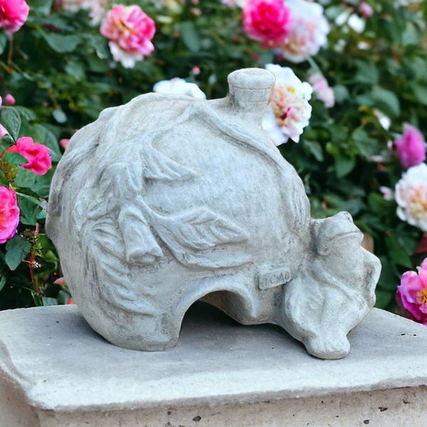 Concrete Toad - Etsy