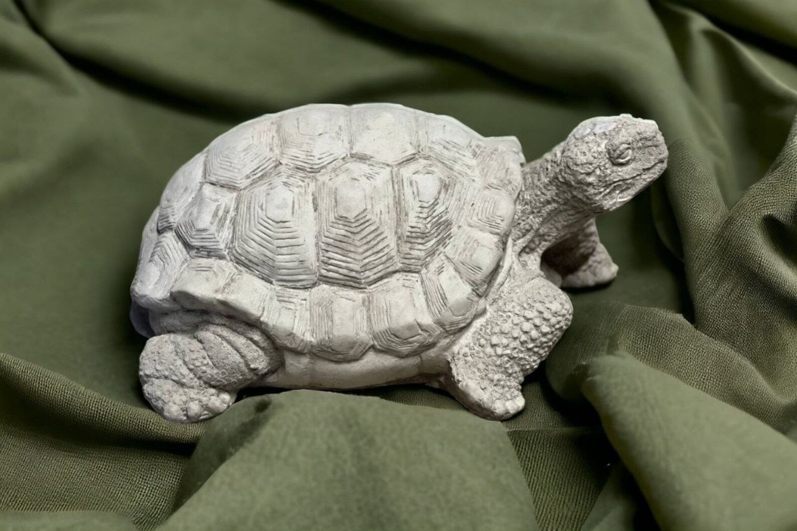 Large Turtle Box Statue Concrete Turtle Figure Massive Concrete Turtle ...