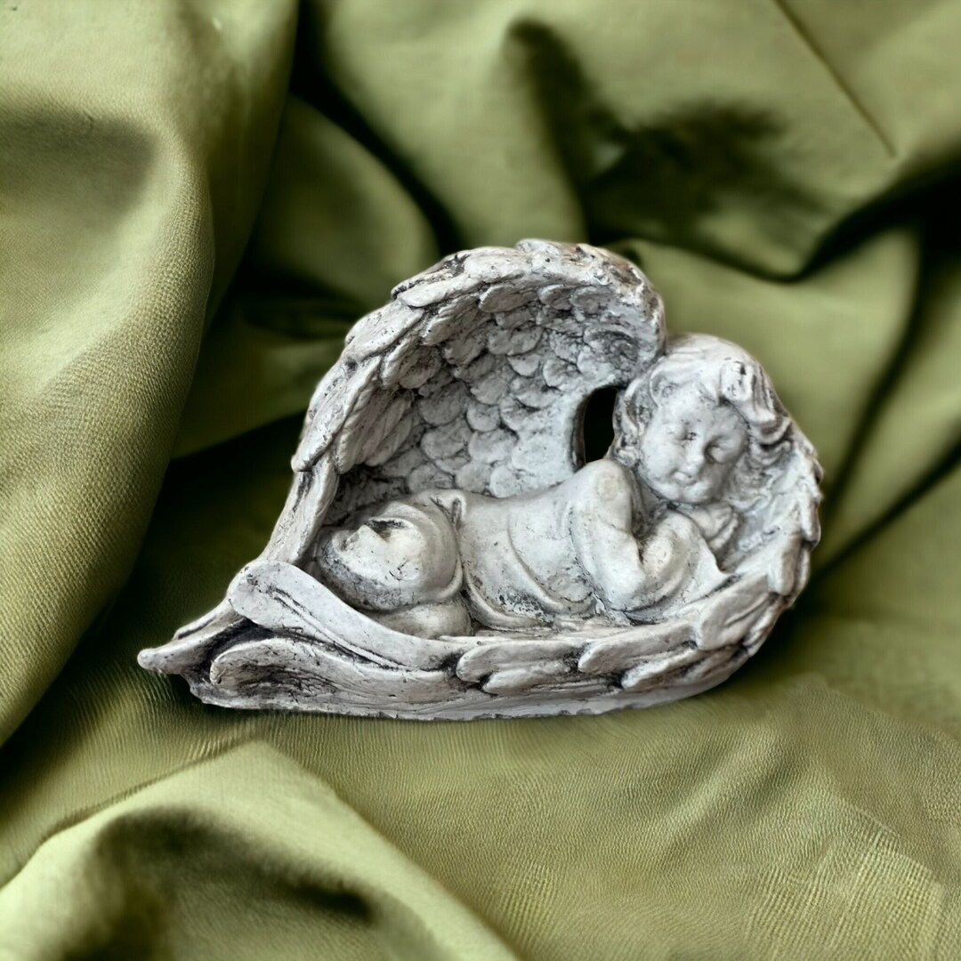 Sleeping Angel Facing Right Statue Detailed Angel With Big Wings ...