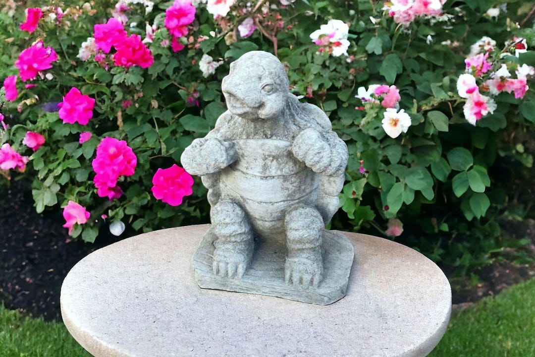 Turtle Sitting on Base Statue Concrete Turtle Figurine Turtle Sculpture ...