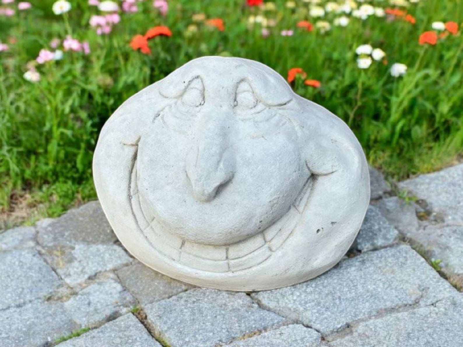 Grinning Face Figurine Happy Face Figure Detailed Face Statuary Outdoor ...