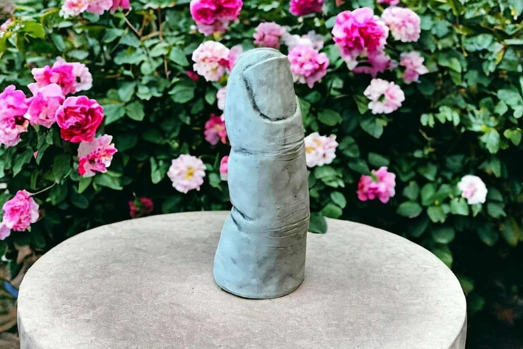 Middle Finger Sculpture Outdoor Finger Statue Concrete Garden Backyard ...