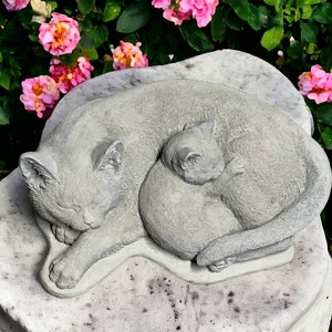 Laying Cats Figure Concrete Cat and Kitten Outdoor Sculpture Sleeping ...