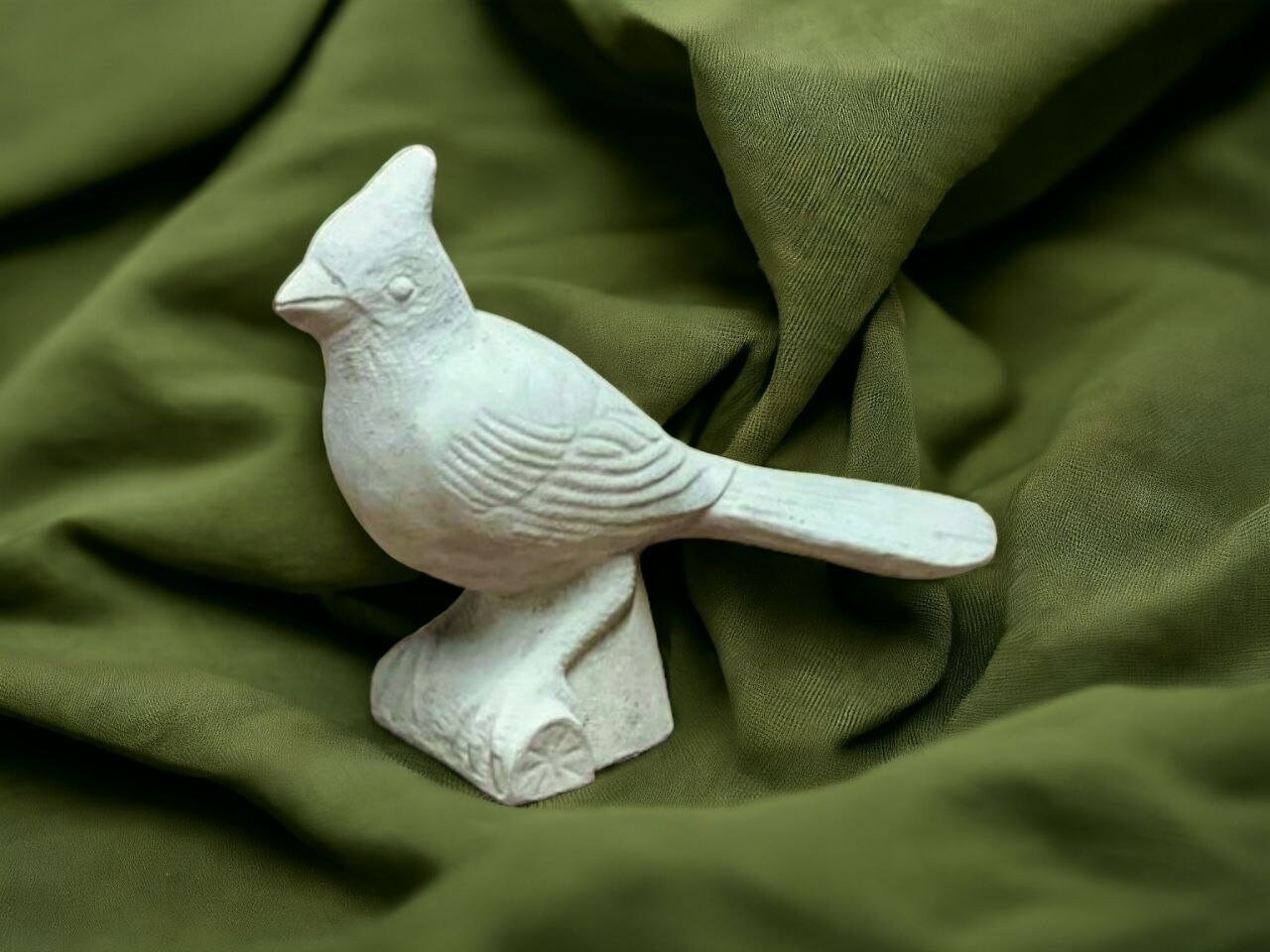 Concrete Cardinal Bird on Rock Sculpture Hanmdade Cardinal Bird Statue ...