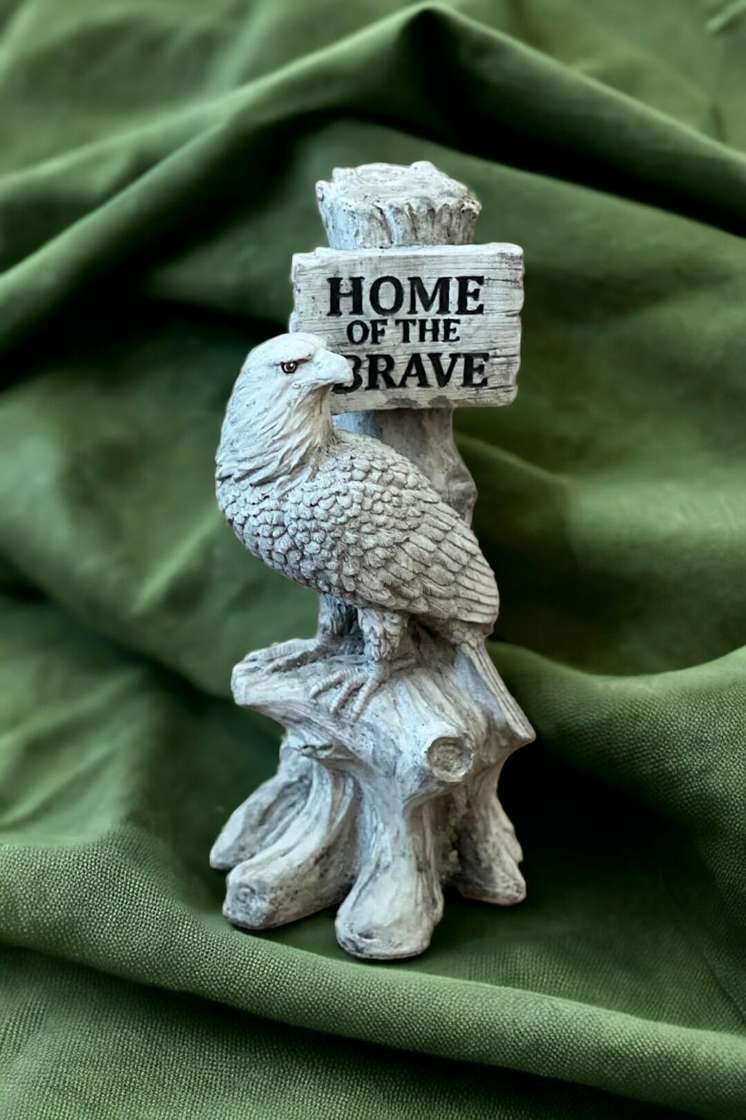 Home of the Brave Rock Eagle Sitting on Stump Figurine Entrance ...