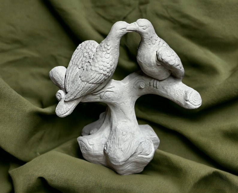 Concrete Two Love Doves Statue Sitting Love Birds Sculpture Outdoor ...