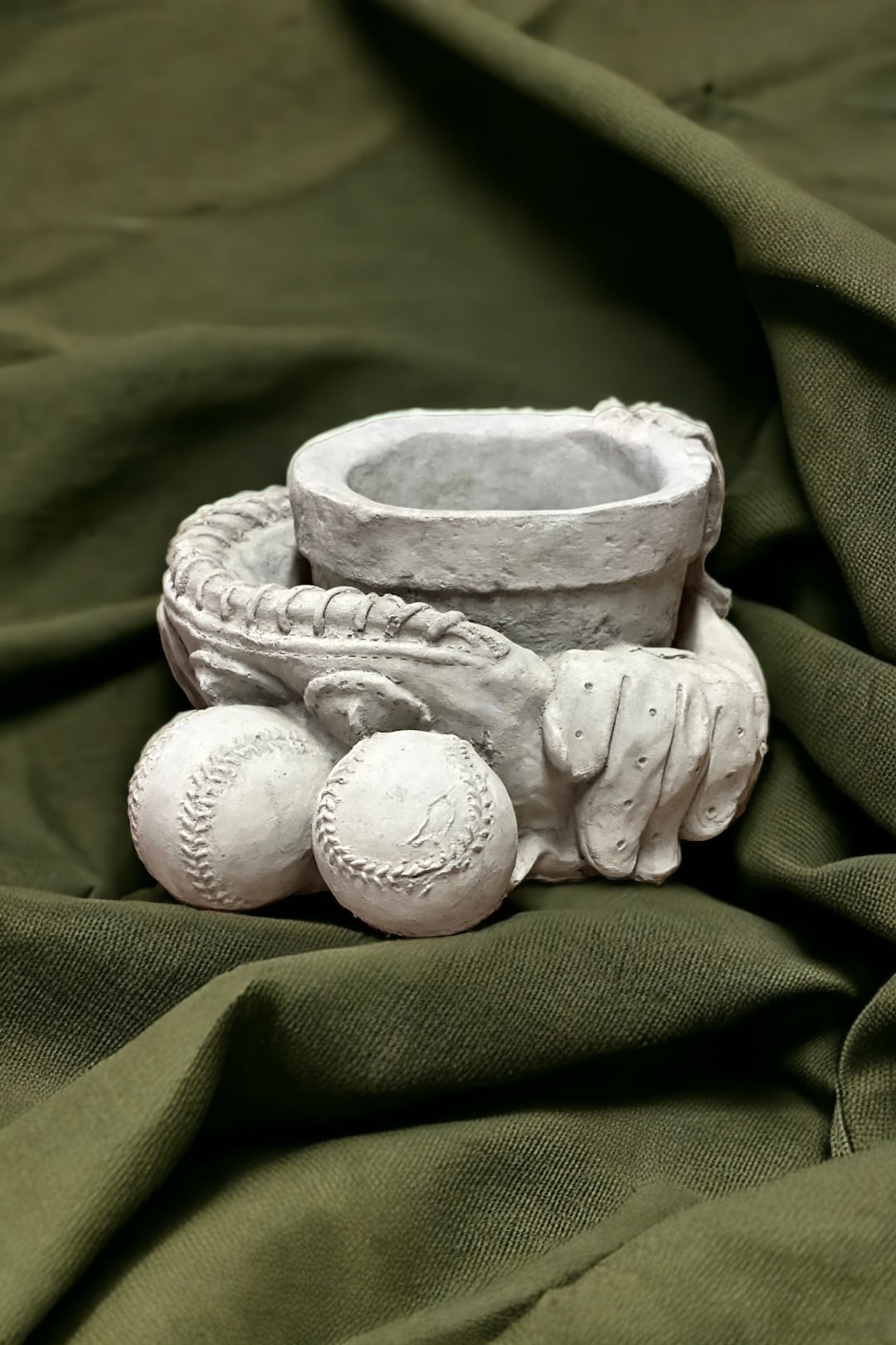 Baseball Glove Planter Statue Detailed Baseball Decoration Outdoor ...