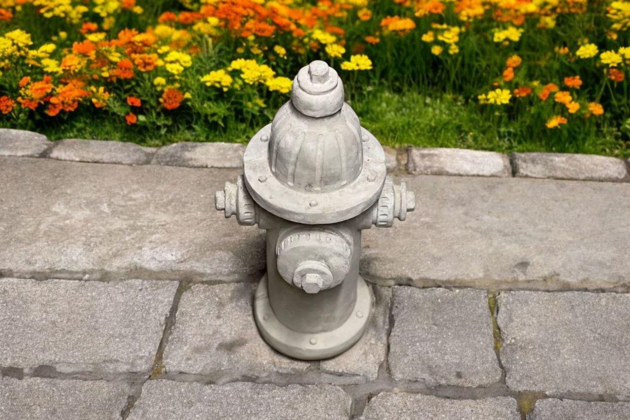 Stone Fire Hydrant Figure Cement Water Pomp for Garden Backyard or Yard ...