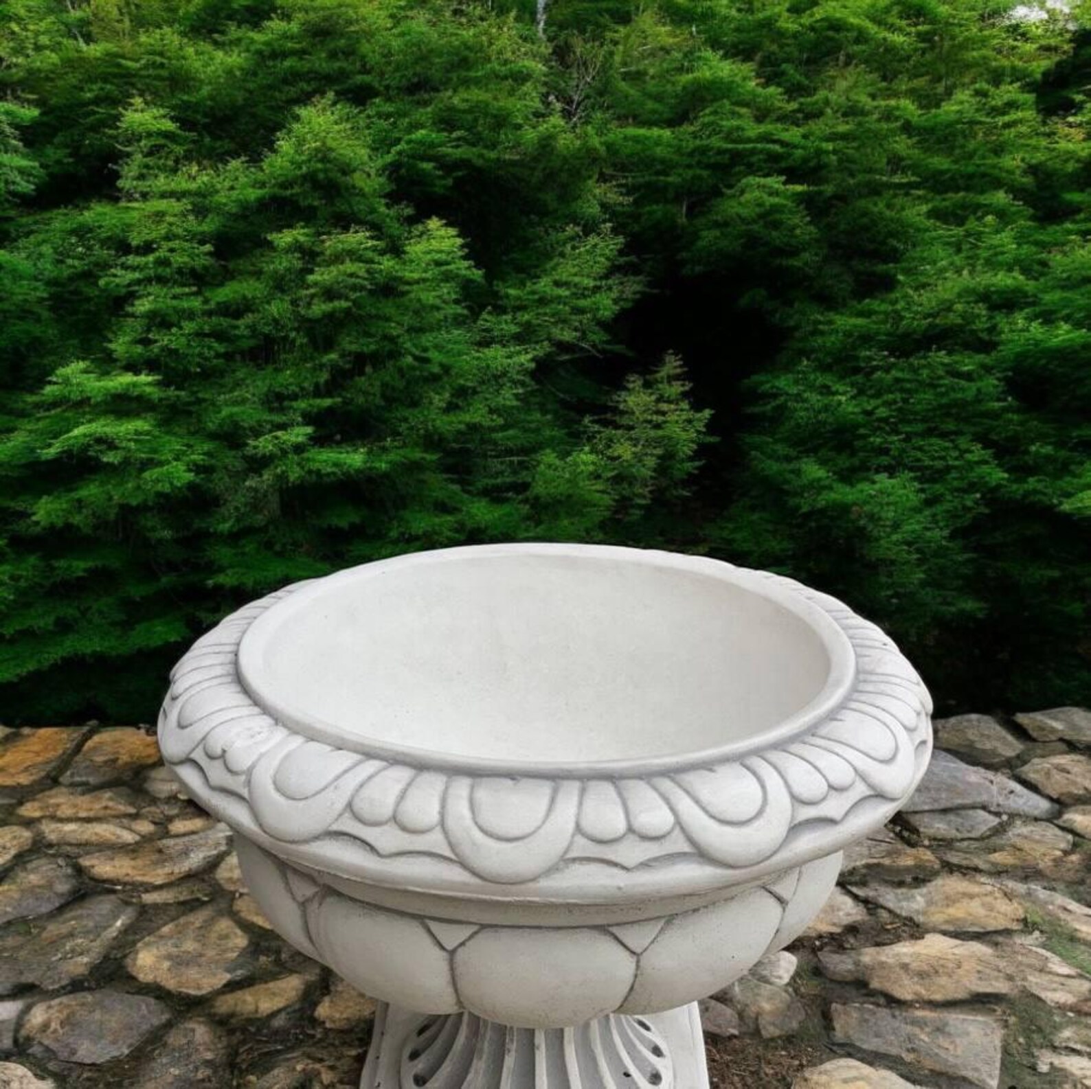 Ribbed Urn Massive Figure Concrete Radiance Large Statue Stone Garden ...