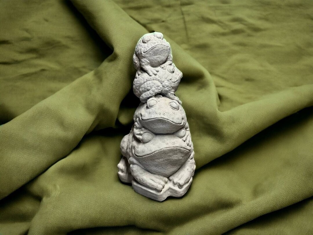 Concrete Frog Tower Statue Three Frogs Sculpture Garden Backyard or ...