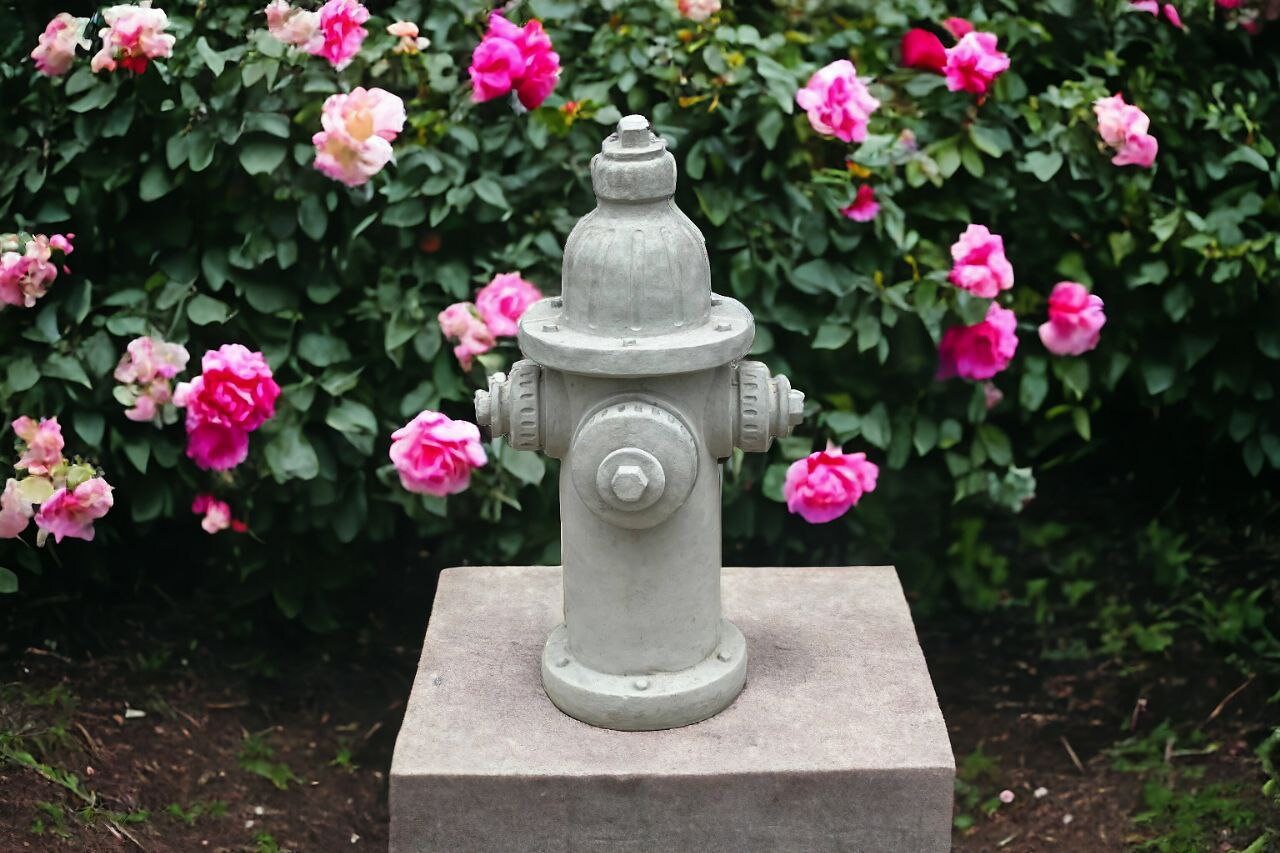 Detailed Fire Hydrant Statue Garden Water Pump Sculpture Yard Hydrant ...
