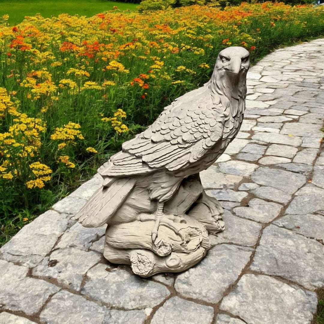Eagle on Log Figure Large Eagle Bird Statue Massive Perched Bird ...
