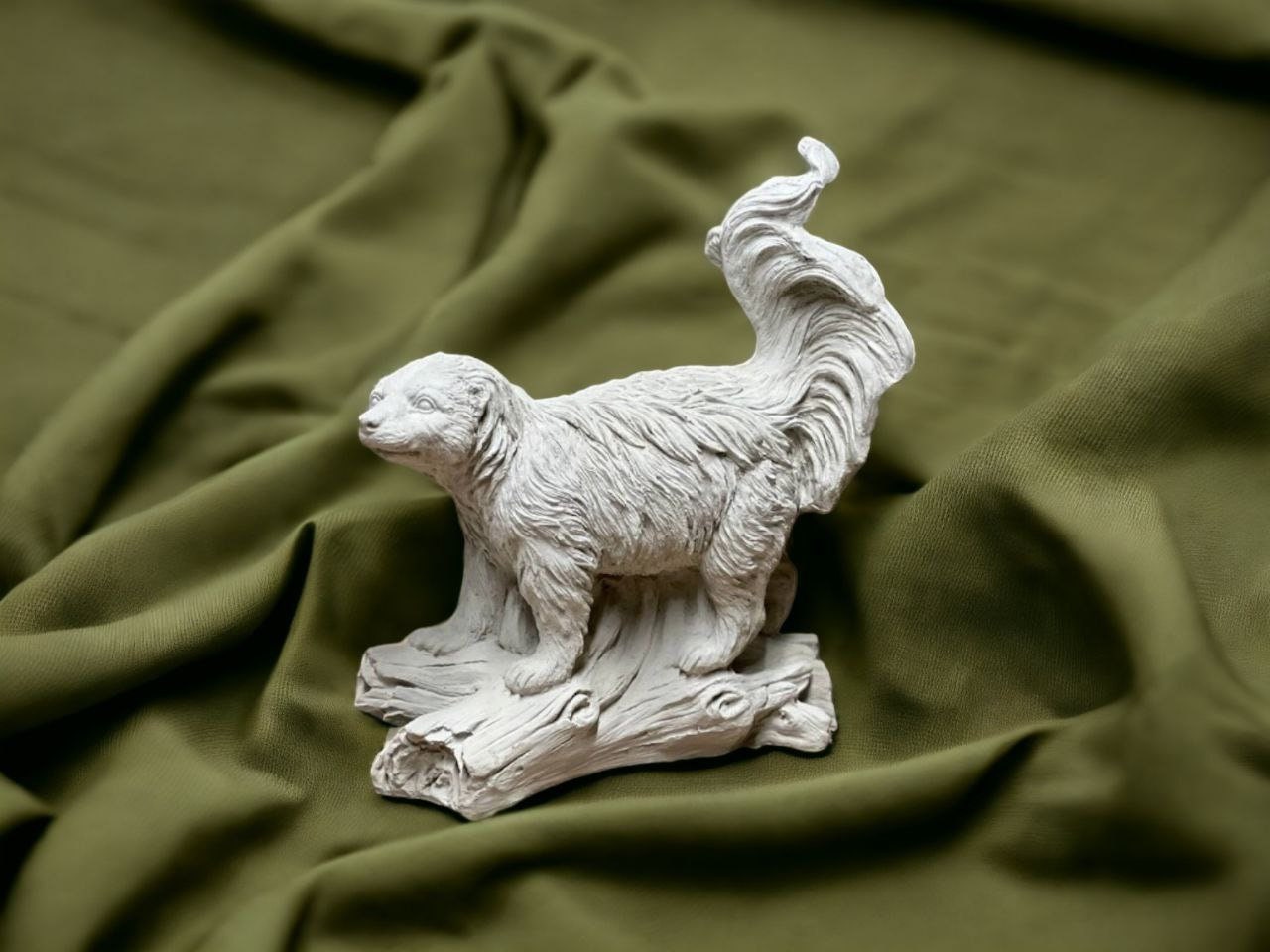 Wild Skunk Detailed Real Size Skunk Figurine Outdoor Garden Backyard or ...