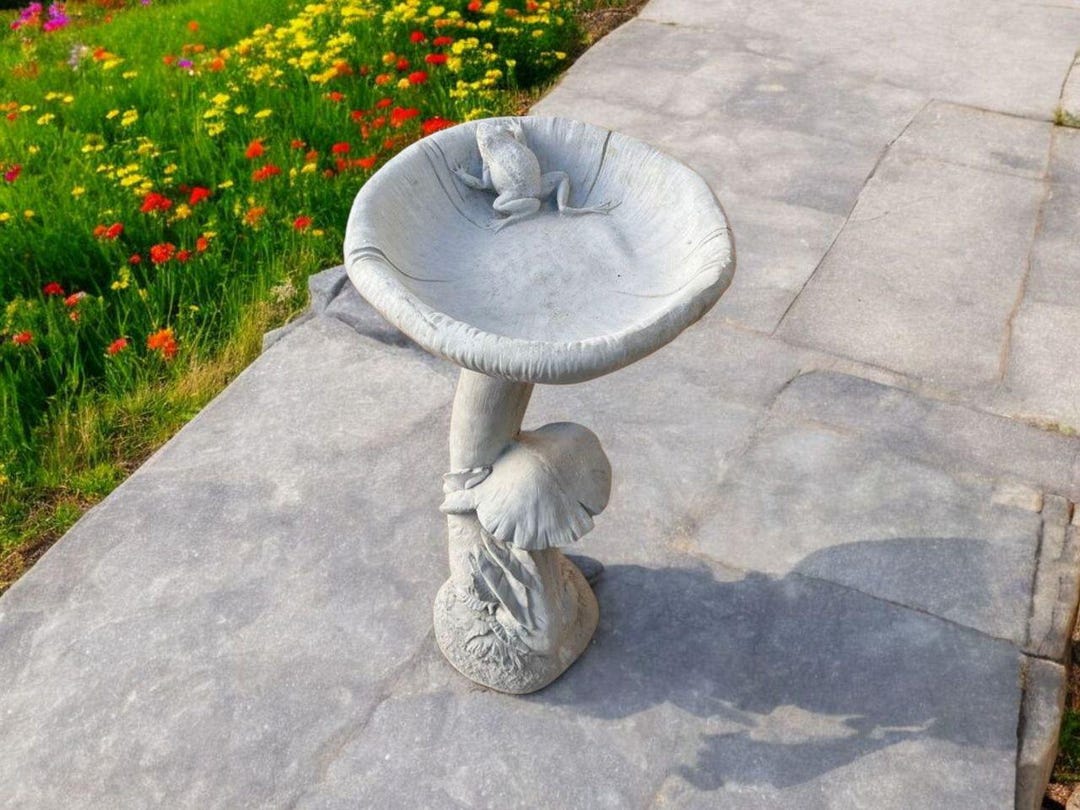 Massive Toadstool Birds Bath Figure Concrete Water Pot Statuary ...