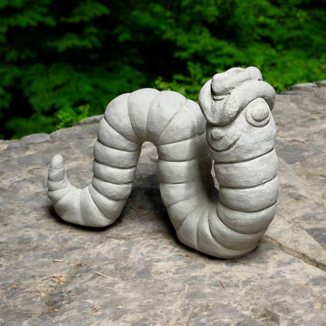 Realistic Worm Garden Figure Stone Worn in Hat Sculpture Worm Statue ...