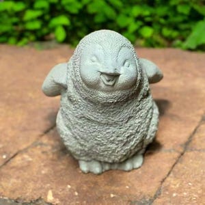 Happy Penguin Figure Wild Penguin Statue Outdoor Wild Penguin Animal ...