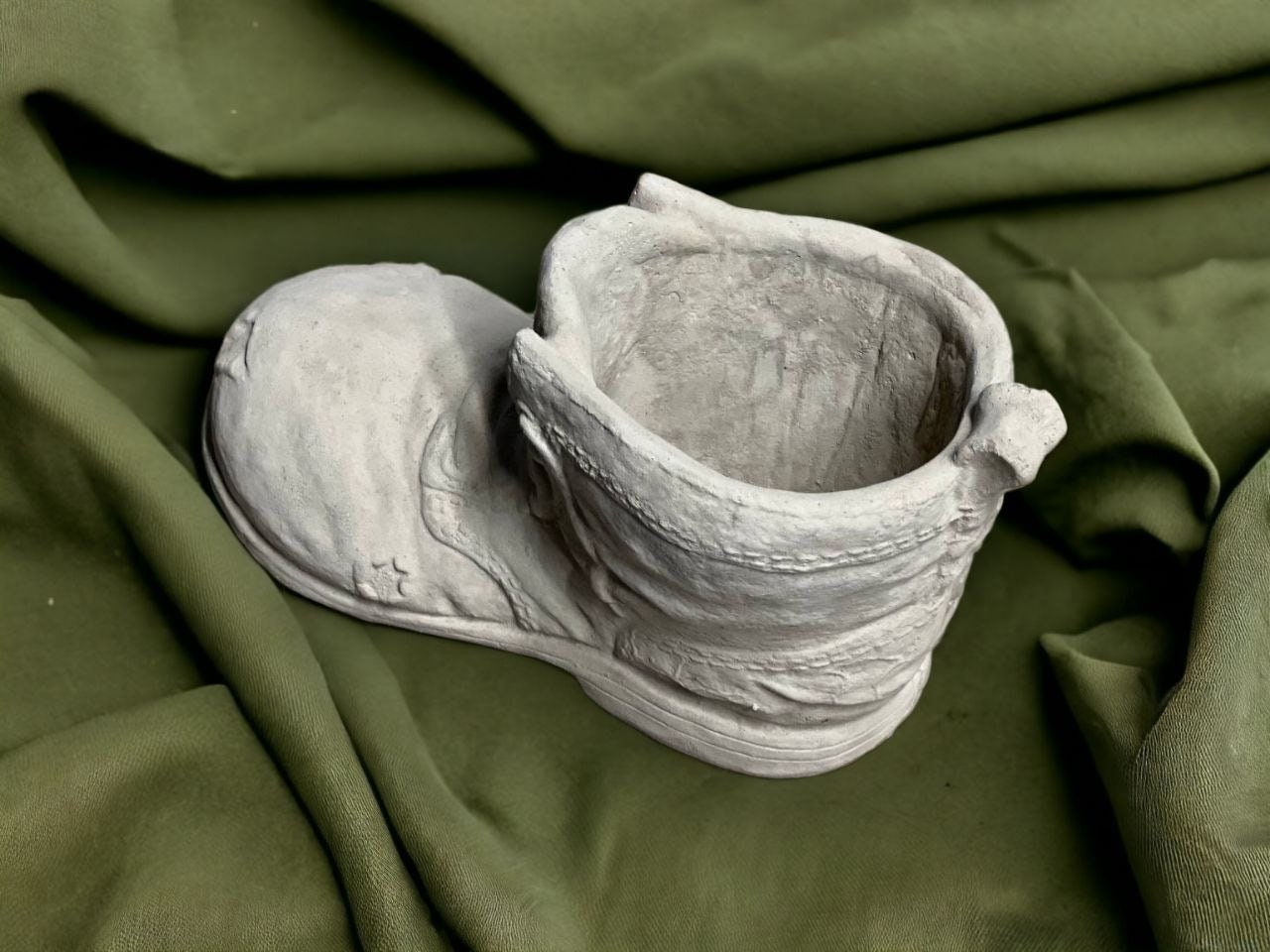 Massive Old Shoe Statue Concrete Flowers Planter Figure - Etsy