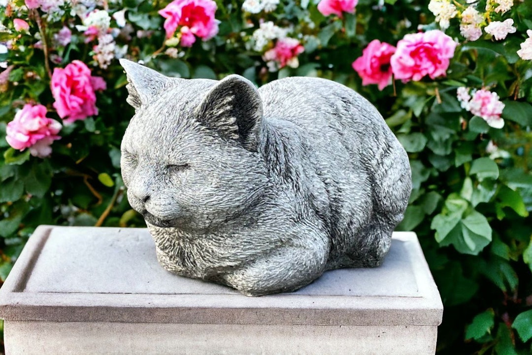 Crouching Cat Garden Figure Concrete Sleeping Cat Figurine Outdoor Cat ...
