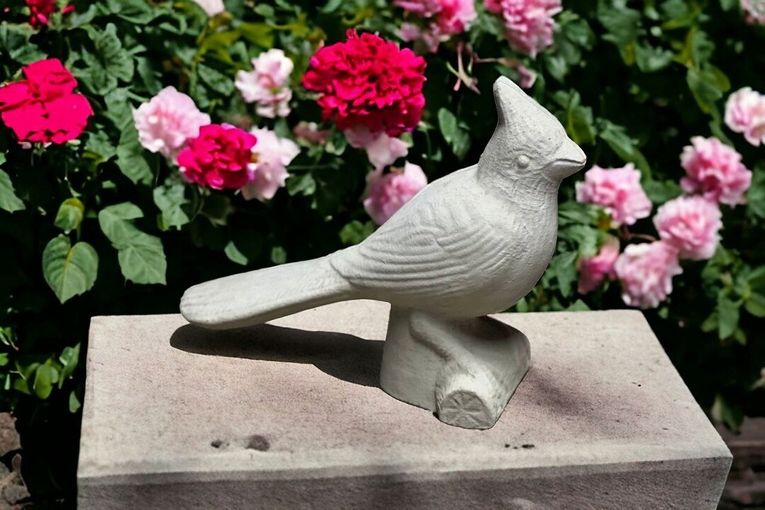 Life Size Cardinal on Rock Statue Detailed Cardinal Bird Figurine ...