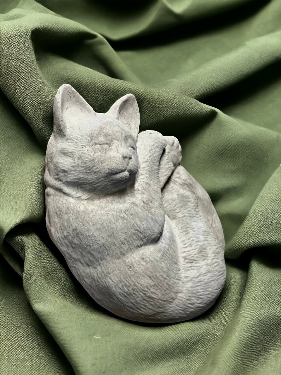 Sleeping Cat Figure Realistic Resting Kitten Figurine Concrete Cat ...