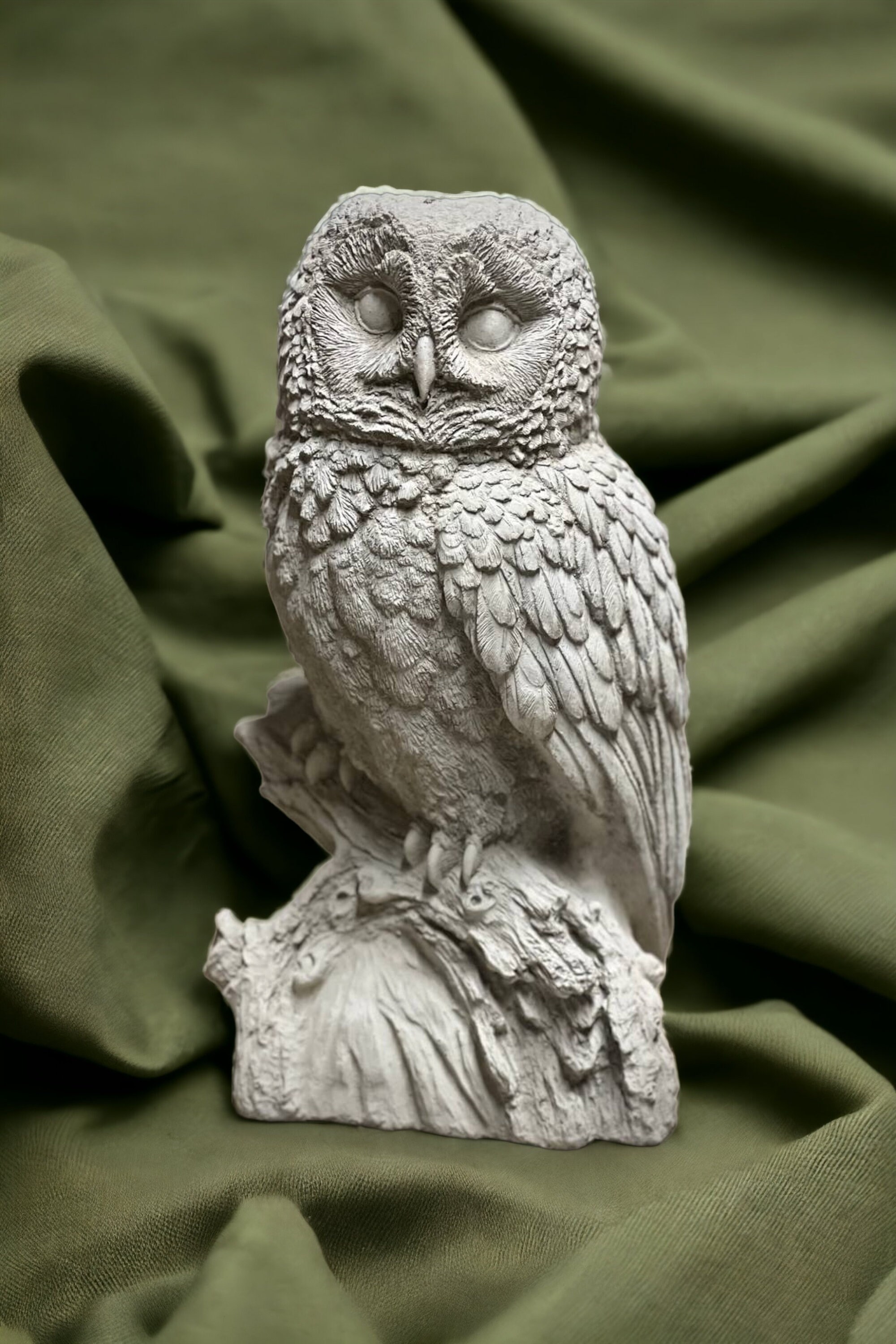 Owl Barn Statue Concrete Owl on Stump Figure Massive Night Bird ...