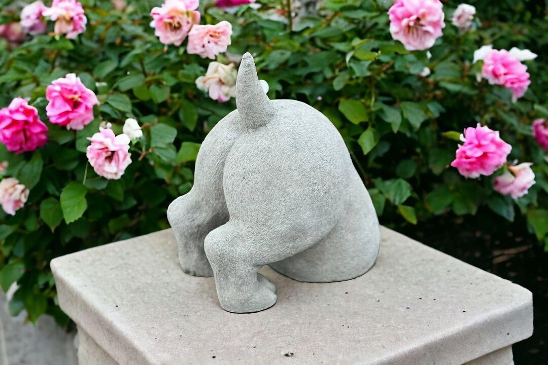 Digging Dog Concrete Dog Figure Garden Dog Sculpture Stone Pet ...